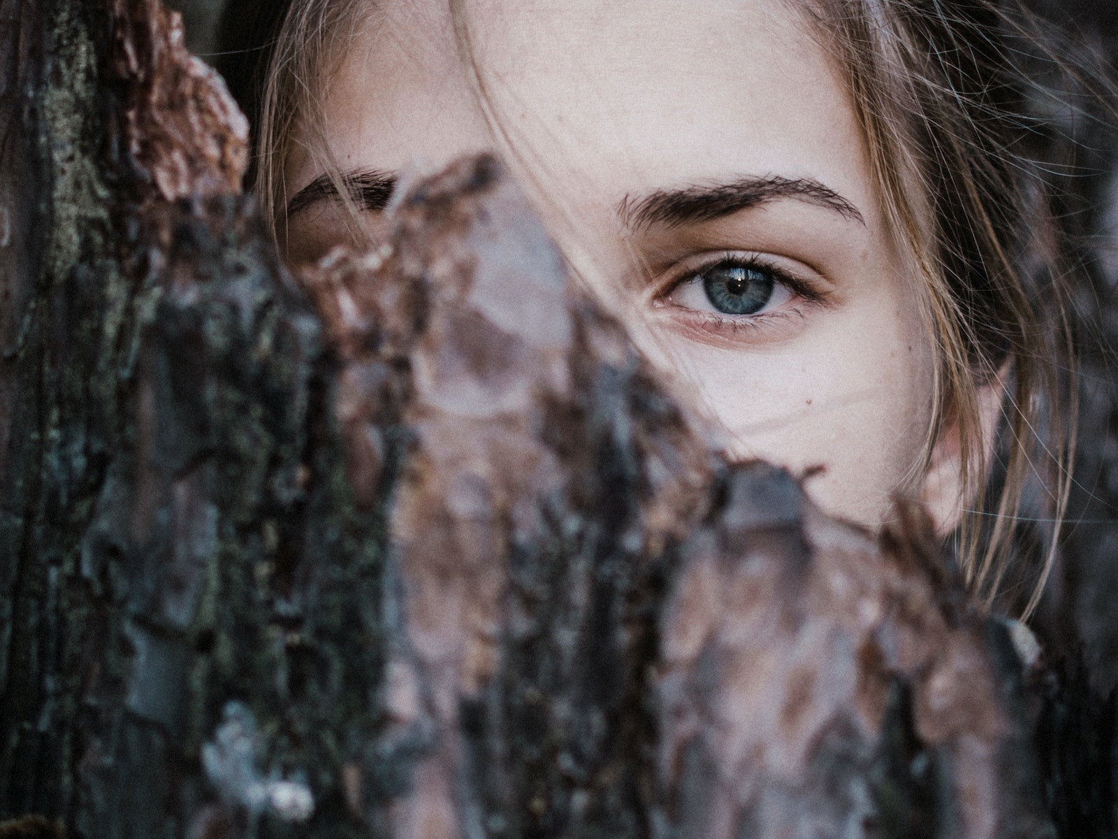 What is a Perceptive Person Like? 11 Signs You're Highly Sensitive