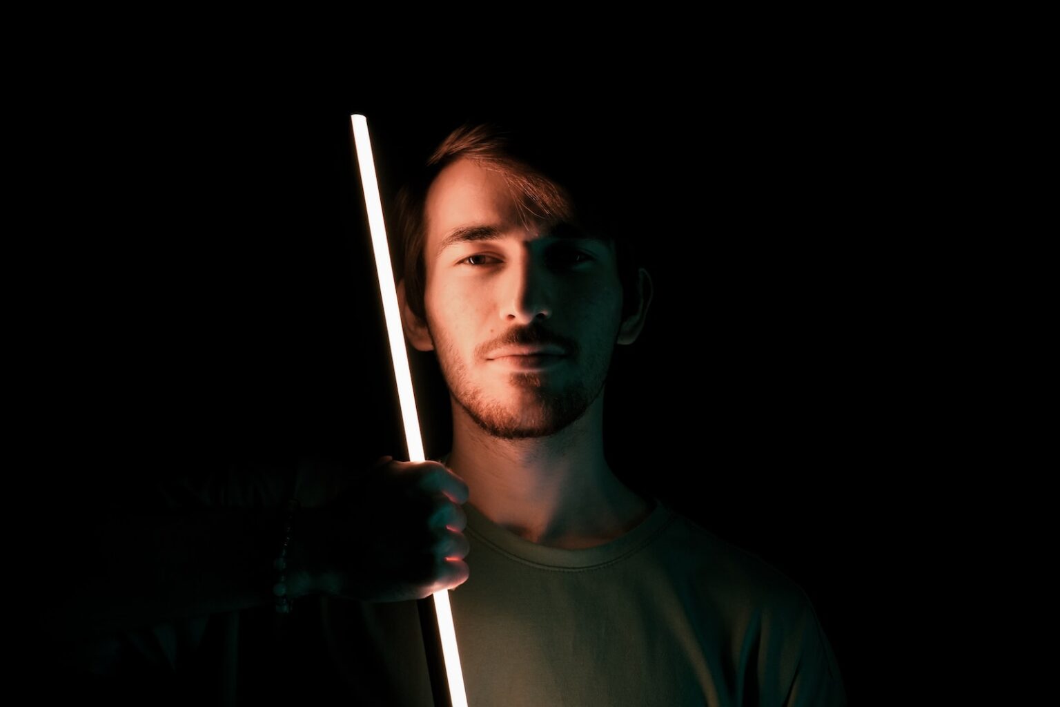 The 10 Personality Traits of A Scorpio Man (Positive and Negative)