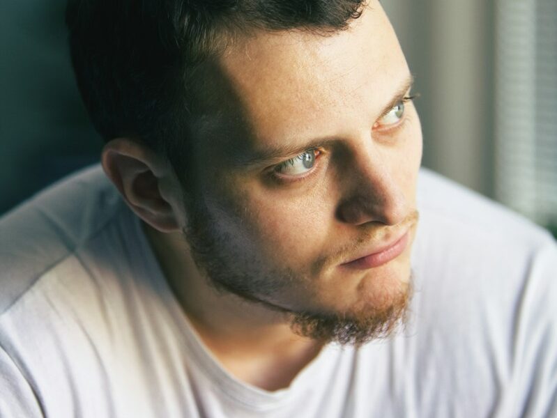 11 Potent Ways to Make a Cancer Man Think About You + Pro Tips